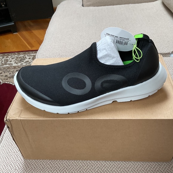 OOFOS | Shoes | Oofos Mens Sneakers | Poshmark